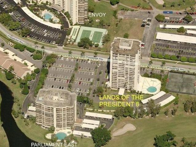 2425 Presidential Way Apt 703, West Palm Beach, FL 33401