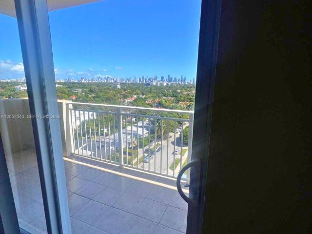 2425 SW 27th Ave, Unit 1004, Miami, FL 33145 | MLS #A12052