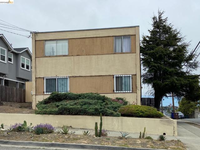 2425 San Joaquin St