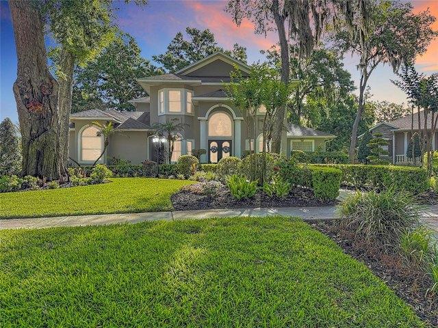 2425 Valrico Forest Dr, Valrico, FL 33594