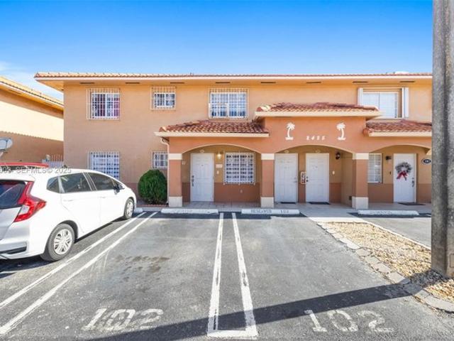 2425 W 76th St Apt 102, Hialeah, FL 33016