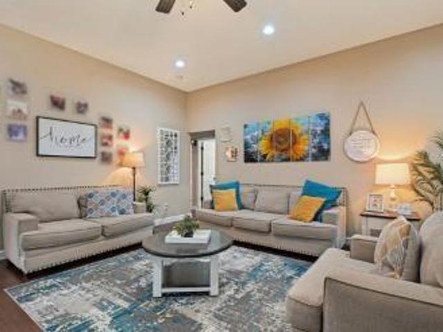 2425 Waterloo Lane