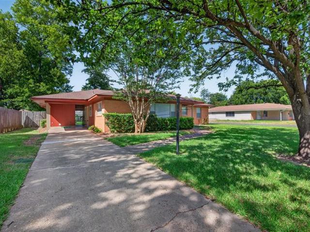 2425 Waverly Dr, Bossier City, LA 71111