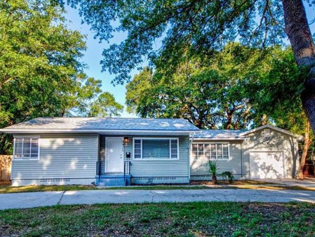 2425 35th St S, Saint Petersburg, FL 33711