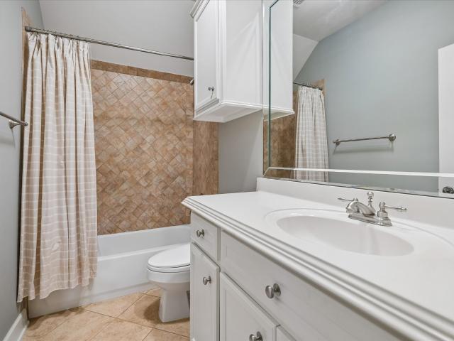 2426 Nantucket Dr, Unit B, Houston, TX 77057 | MLS #86979