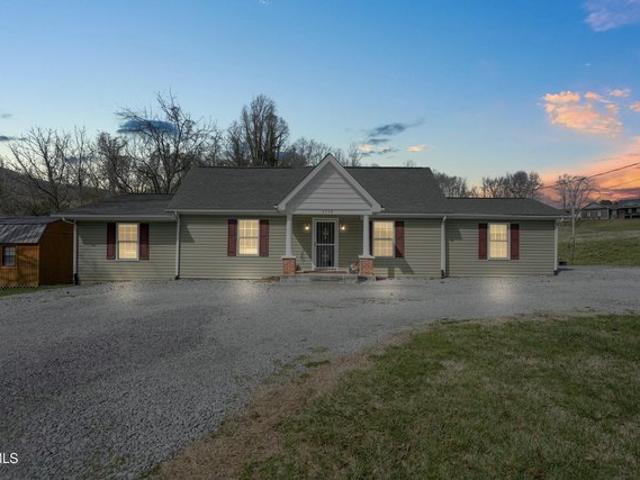 2426 Old Lewis Rd, Johnson City, TN 37601