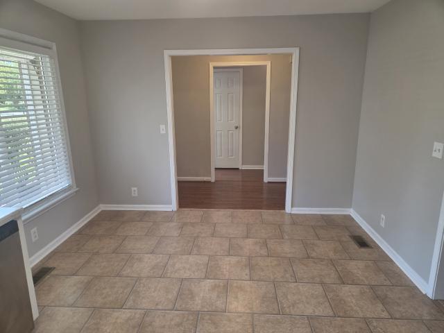 2426 Bennington Dr