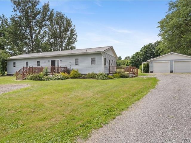 2426 Blackhouse Rd, Warsaw, NY 14569