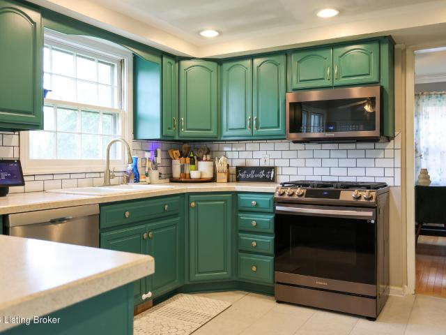 2426 Chattesworth Ln