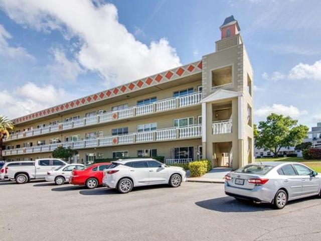 2426 Ecuadorian Way #60, Clearwater, FL 33763