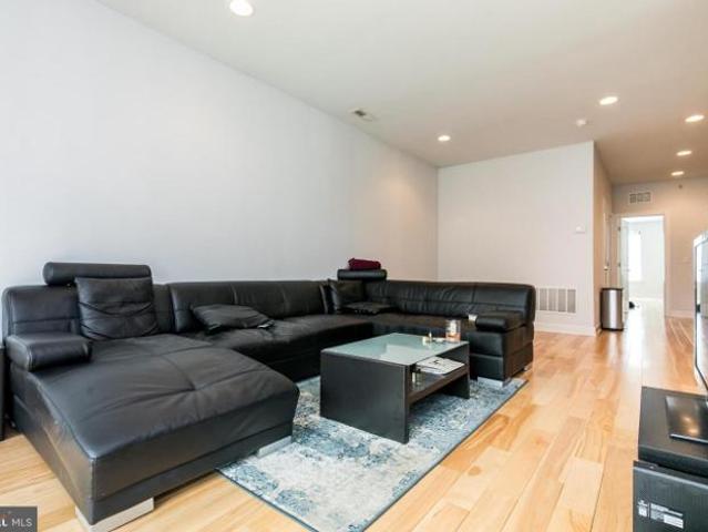 2426 Frankford Ave #3, Philadelphia, PA 19125