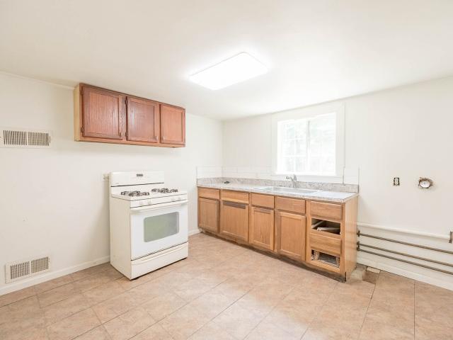 2426 Grape Street