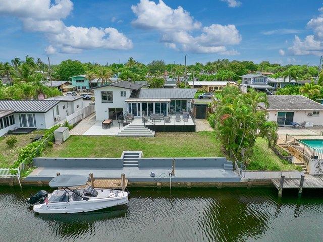 2426 Key Largo Ln, Fort Lauderdale, FL 33312