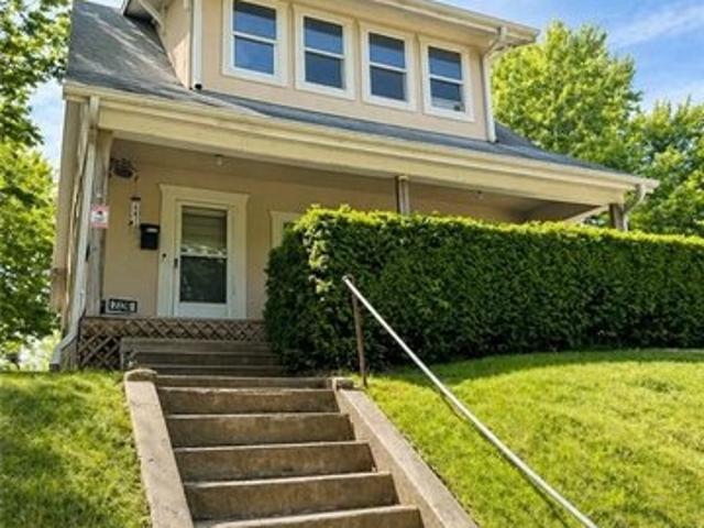2426 S 18th St, Saint Joseph, MO 64503