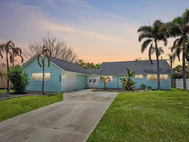 2426 SE Cooper Ln, Port Saint Lucie, FL 34984