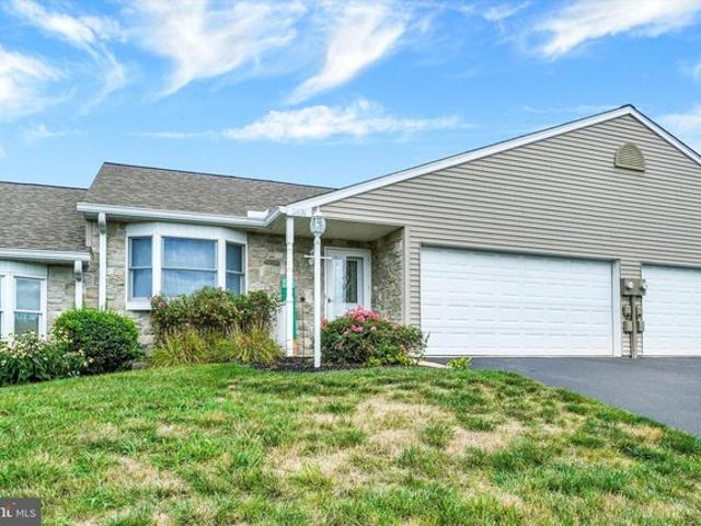 2426 Winterberry Ln, York, PA 17406