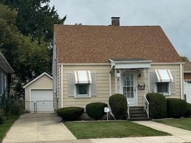2426 21st St, Racine, WI 53403