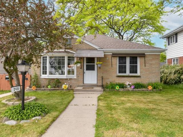 2426 5th Ave, South Milwaukee, WI 53172