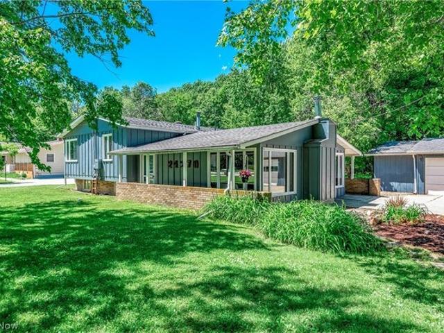 24270 Forestview Dr, Columbia Station, OH 44028