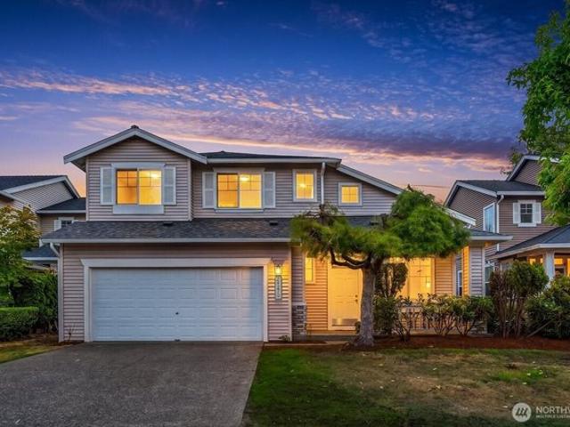 24270 SE 11th Pl, Sammamish, WA 98075