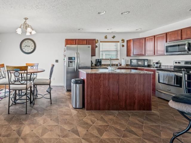 2427 Maxwell Drive
