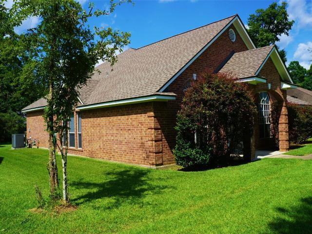 2427 Chantilly Lane