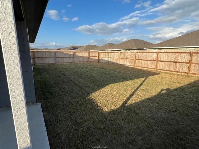 2427 Dog Leg Lane