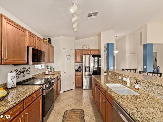 2427 E Hancock Trail, Casa Grande, AZ 85194 | MLS #6973