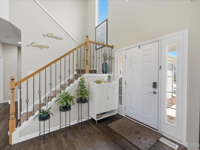 2427 Emerald Lane
