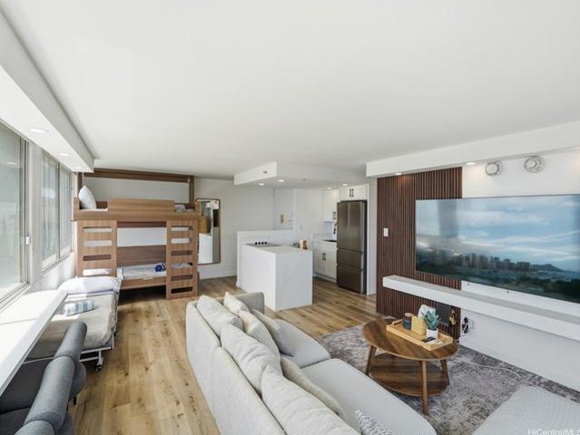 2427 Kuhio Ave Unit 3102, Honolulu, HI 96815