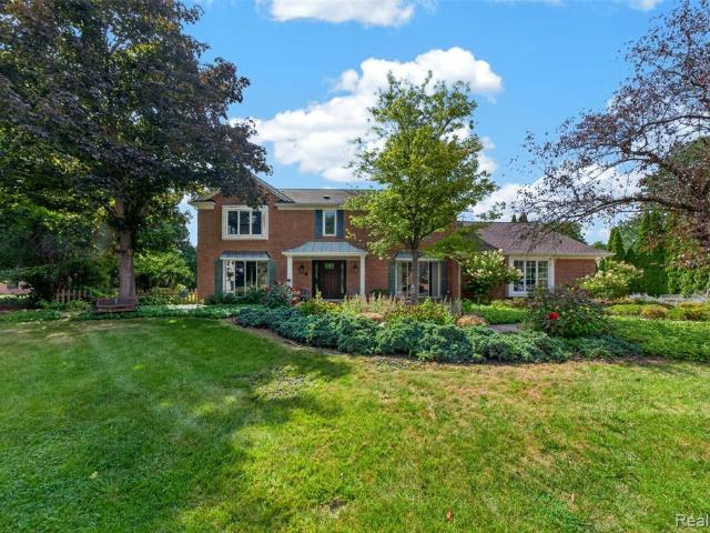 2427 Red Maple Court