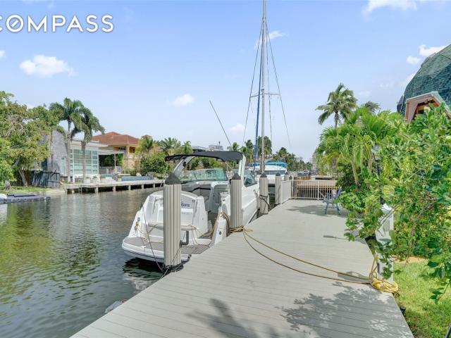 2427 Sea Island Dr, Fort Lauderdale, FL