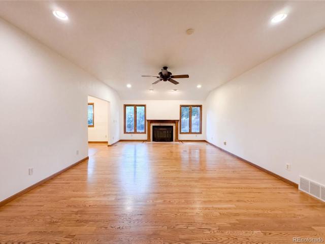 2427 52nd Avenue Court