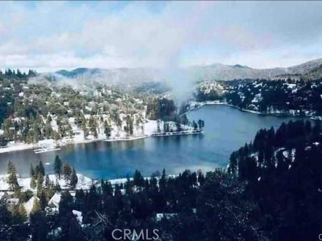 24283 Bernard Dr, Crestline, CA 92325