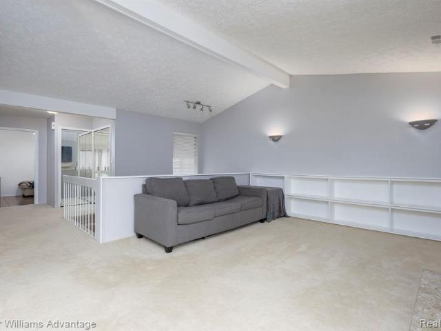 24285 Evergreen Road