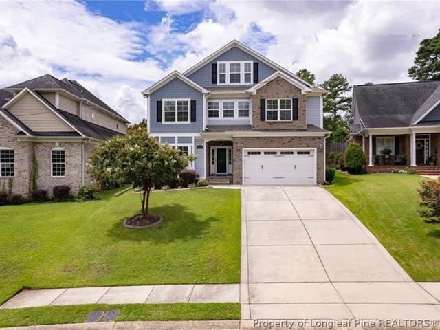 2428 Amigo Dr, Fayetteville, NC 28305