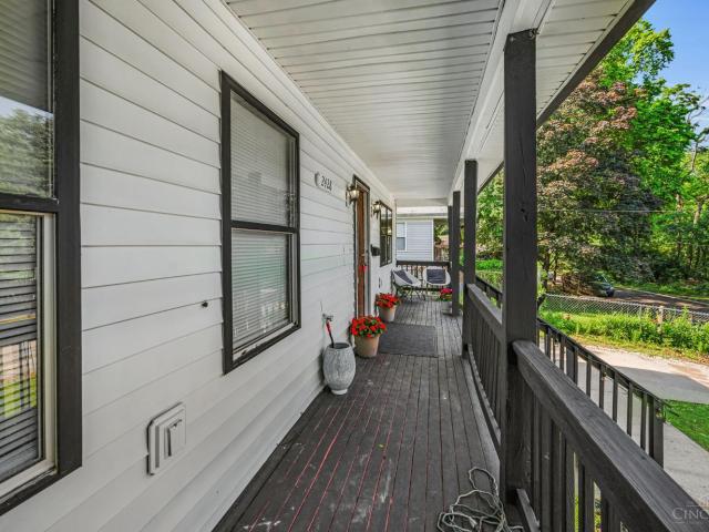 2428 Kremer Avenue