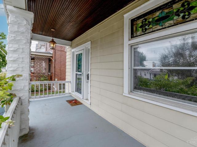2428 Robertson Avenue