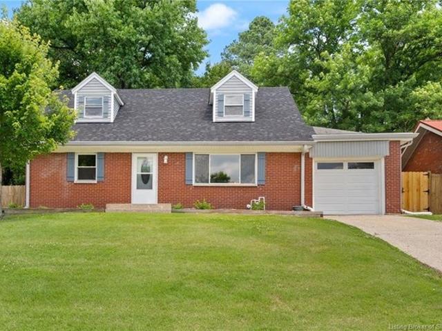 2428 Stover Dr, New Albany, IN 47150