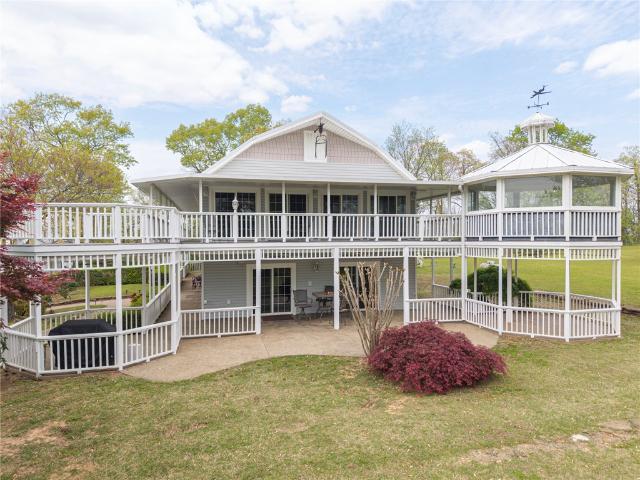 2428 Winn Mountain Loop