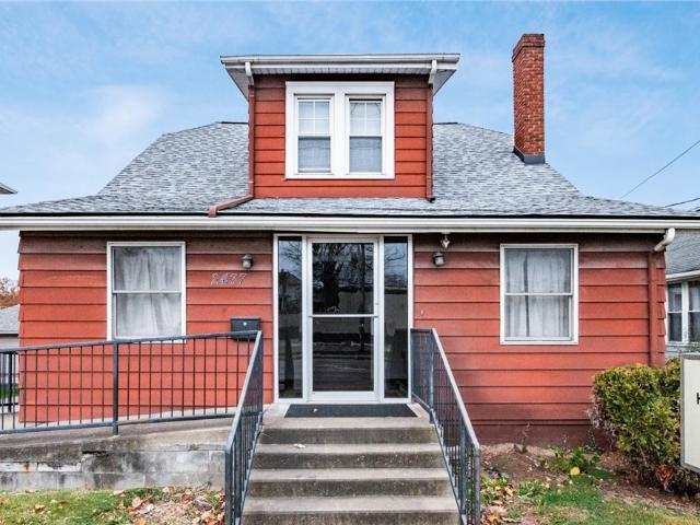 2429 Maple Avenue