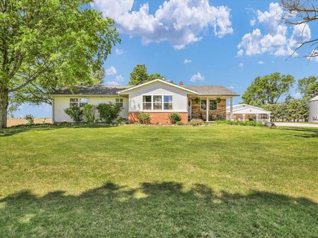 2429 County Road 2200 E, Saint Joseph, IL 61873