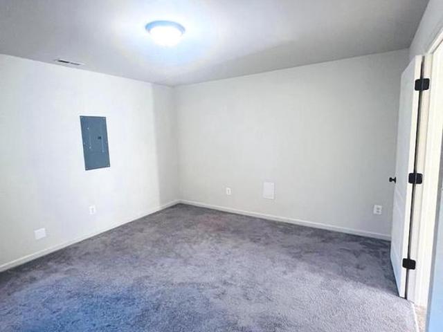 2429 Drake Lane