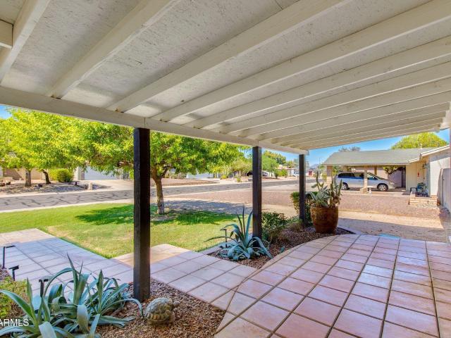 2429 e dahlia drive