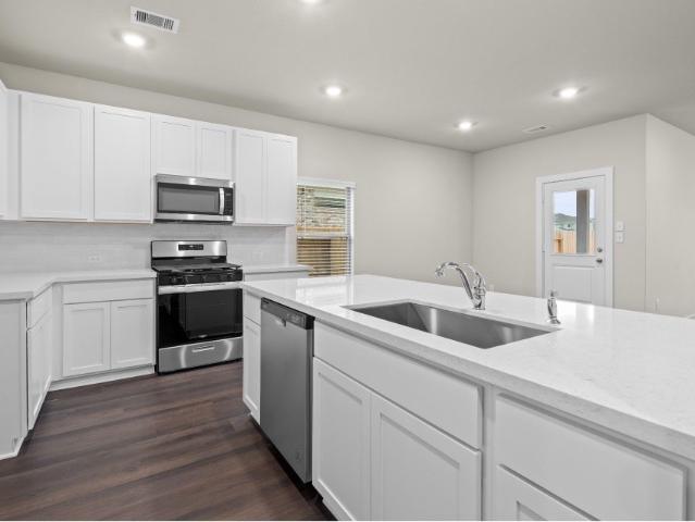 2429 E Heritage Drive