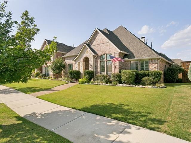 2429 Lady of the Lake Blvd, Lewisville, TX 75056