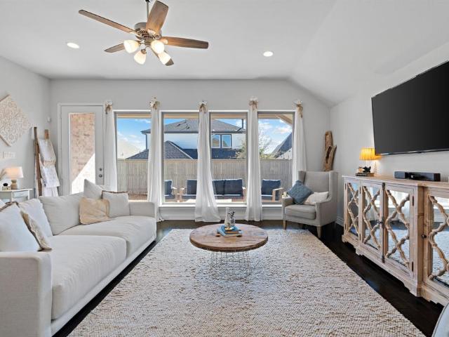 2429 Lazy Dog Lane