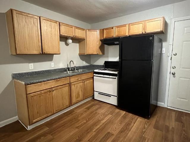 2429 Parkside # 277