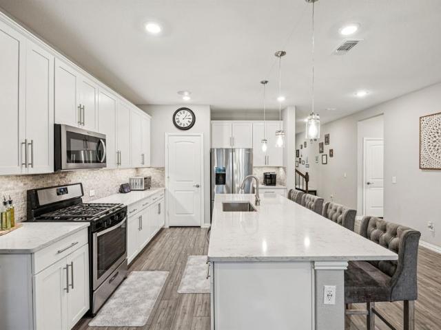 2429 Rooster Lane