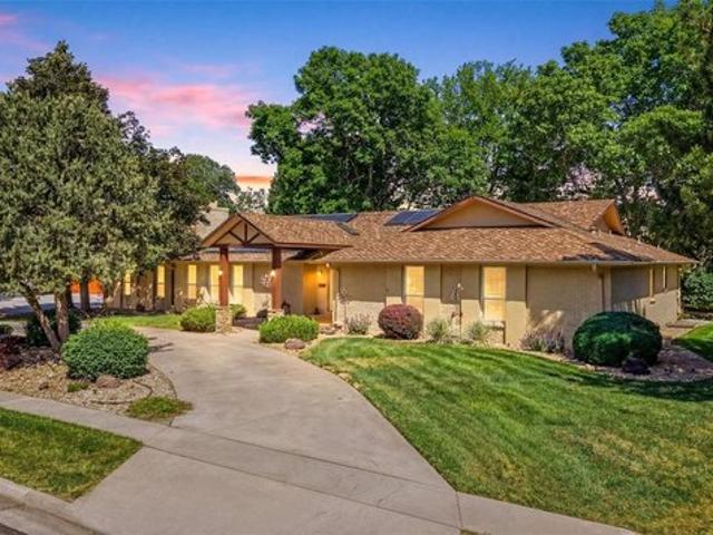 2429 S Chase Ln, Lakewood, CO 80227